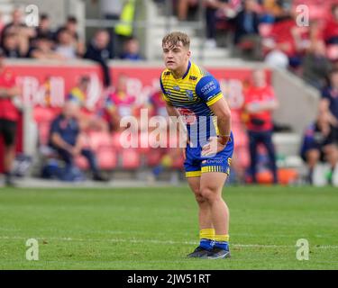 Leon Hayes #39 of Warrington Wolves lines up a conversion during the ...