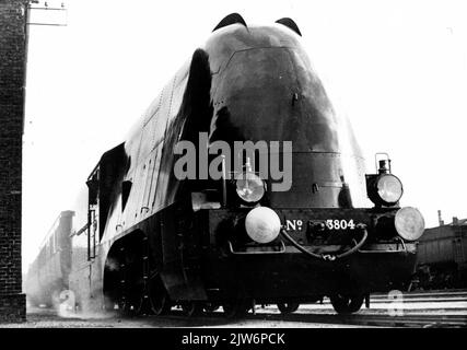Image of the steam locomotive No. 3804 (series 3700/3800) of the N.S ...