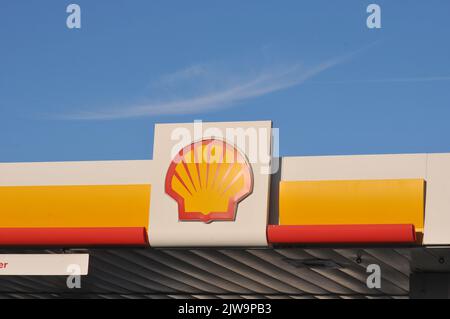 Kastrup/Copenhagen/Denmark/04 September 2022/Shell gasoline and shell ...