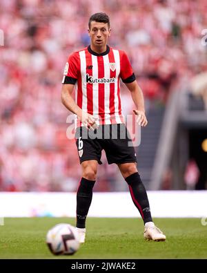 Mikel Vesga of Athletic Club looks on during the Copa El Rey Round of ...