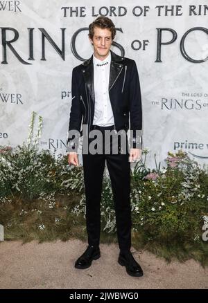 Robert Strange seen attending the Global Premiere For "The Lord Of The ...