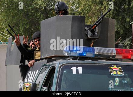 Iraqi, Baghdad, police SWAT Team Stock Photo - Alamy
