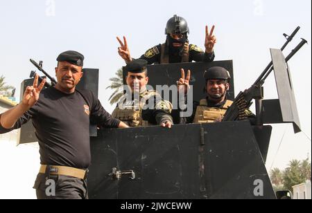 Iraqi, Baghdad, police SWAT Team Stock Photo - Alamy