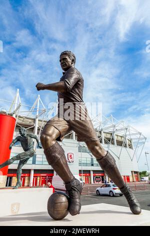 Middlesborough, UK. A statue commemorating Boro legend, George Camsell ...