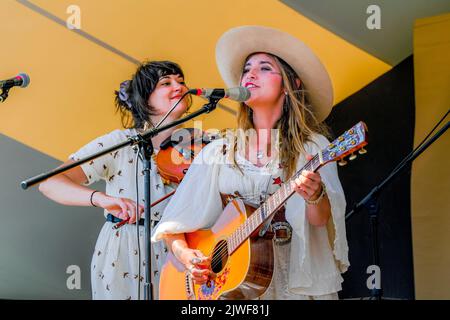 Country singer, Sierra Ferrell, Edmonton Folk Music Festival, Edmonton ...