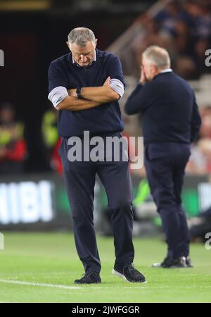 Middlesbrough, UK. 5th Sep, 2022. Patrick Roberts of Sunderland (l ...