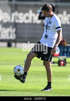 Hessen, Frankfurt, 06 September 2022, Soccer: Champions League, before ...