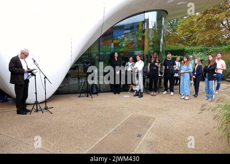 Atta Kwami Maria Lassing Prize Mural, DzidzƆ kple amenuveve (Joy and ...