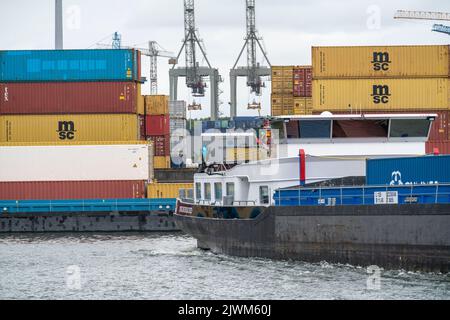 Europoort, Port of Rotterdam, Waalhaven, loading and unloading ...
