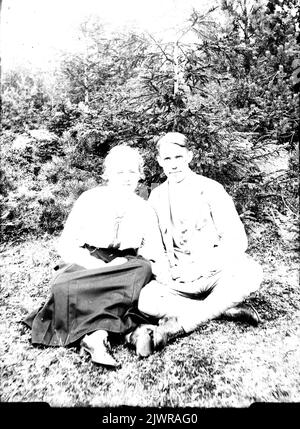 Unknown couple. Okänt par Stock Photo - Alamy