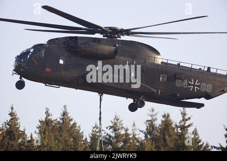 Elend, Germany. 06th Sep, 2022. Police forces are sitting in the ...