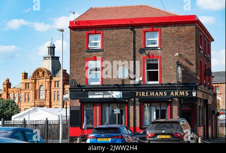 The Fireman's Arms Pub, 36 Oliver Street East, Birkenhead, Wirral. A ...