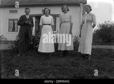 Unknown people. Okända personer Stock Photo - Alamy