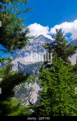 Beautiful landscape with the mountains of the vallée Étroite (french ...