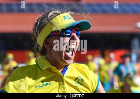 Kelsey Cottrell celebrates after the Australian team wins the Lawn ...