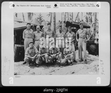 Lt. Ellenbecker and crew of the 394th Bomb Squadron, 5th Bomb Group ...