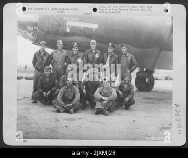 Ground Crew Of The Martin B-26 'Bomb Boogie' Of The 553Rd Bomb Squadron ...