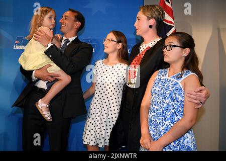 ON THE DOUBLE, from left, Diana Dors, Danny Kaye, 1961 Stock Photo - Alamy