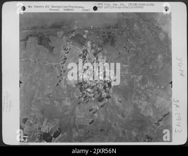 Bombs dropped by planes of the 301st Bomb Group, 32nd Bomb Squadron ...