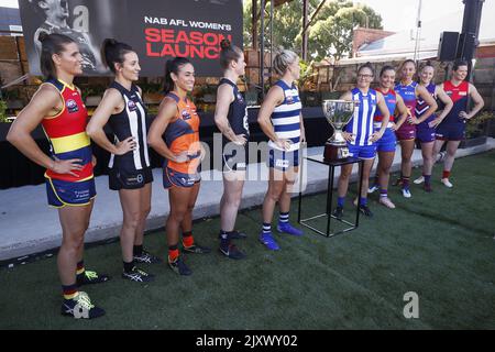 (L-R) Chelsea Randall, Steph Chiocci, Amanda Farrugia, Bri Davey ...