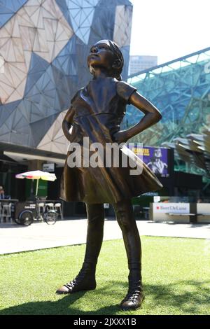 Famous fearless girl statue by Kristen Visbal next to the New York ...