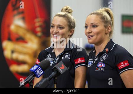AFLW Carlton Blues players, and twin sisters, Jess (left) and Sarah ...