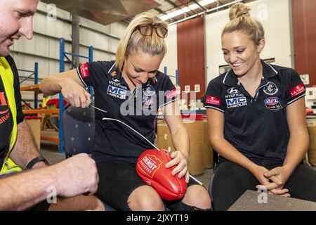 AFLW Carlton Blues players, and twin sisters, Jess (centre) and Sarah ...