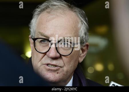 Greg Walsh, lawyer of Chris Dawson, leaves Central Local Court in ...