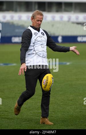 Tom De Koning of the Blues in action during the AFL pre-season hitouts ...