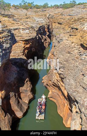 Tourist boat inside Cobbold Gorge Stock Photo - Alamy
