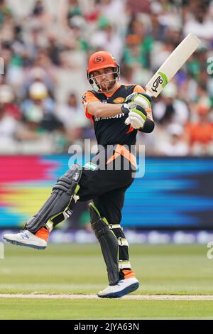 Josh Inglis of the Scorchers bats during the Big Bash League (BBL ...