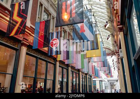 Interior of London's Borough Market Stock Photo - Alamy