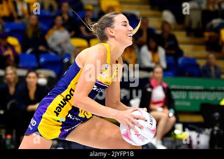 Cara Koenen of the Lightning in action during the Super Netball Round ...