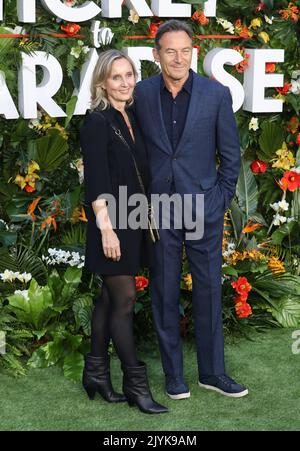 Jason Isaacs, Emma Hewitt. World Premiere of "Ticket to Paradise ...