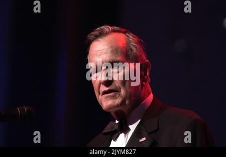 Ceremony for 25th Anniversary of Americans with Disabilities Act ...