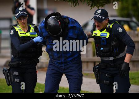 Victorian Police officers Constable Daniel Hawken (left) and Constable ...