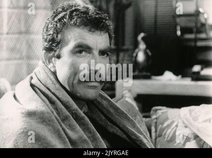 MAGNUM P I (TV) TOM SELLECK Stock Photo - Alamy