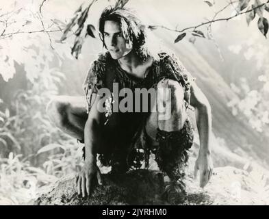 TOM CRUISE, LEGEND, 1985 Stock Photo - Alamy