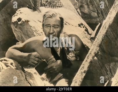 John Wayne Film: The Searchers (USA 1956) Characters: Ethan Edwards ...