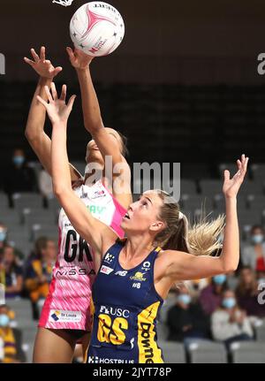 Cara Koenen of the Lightning in action during the Super Netball Round 2 ...