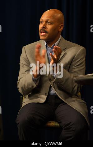 Welcome Back Town Hall Meeting, on impact of October 1-16, 2013 federal ...