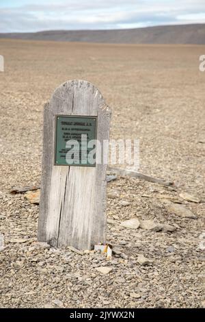 Beechy Island, Nunavut, Canada - August 22, 2022 : Grave of Franklin ...