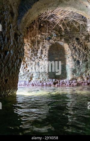 Kayak tour in Naples - palazzo degli spiriti, marechiaro Stock Photo ...