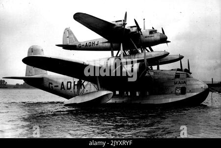 The Short - Mayo Composite , a piggy-back long-range seaplane/flying ...