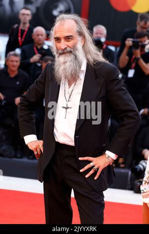 Warren Ellis attends the BLONDE film premiere at the 79th Venice Film ...