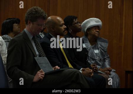 Swearing in ceremony for Deputy Secretary Ron Sims, with Secretary ...