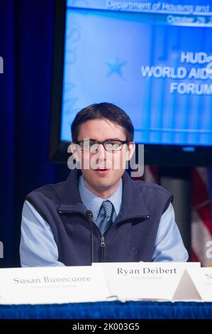 World AIDS Day Forum at HUD headquarters, focusing on Housing ...