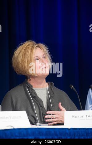 World AIDS Day Forum at HUD headquarters, focusing on Housing ...