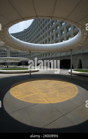 HUD headquarters building exterior photos: Robert C. Weaver Federal ...