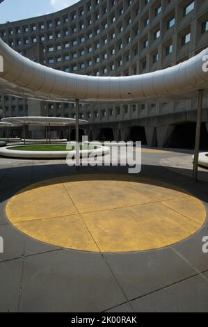 HUD headquarters building exterior photos: Robert C. Weaver Federal ...